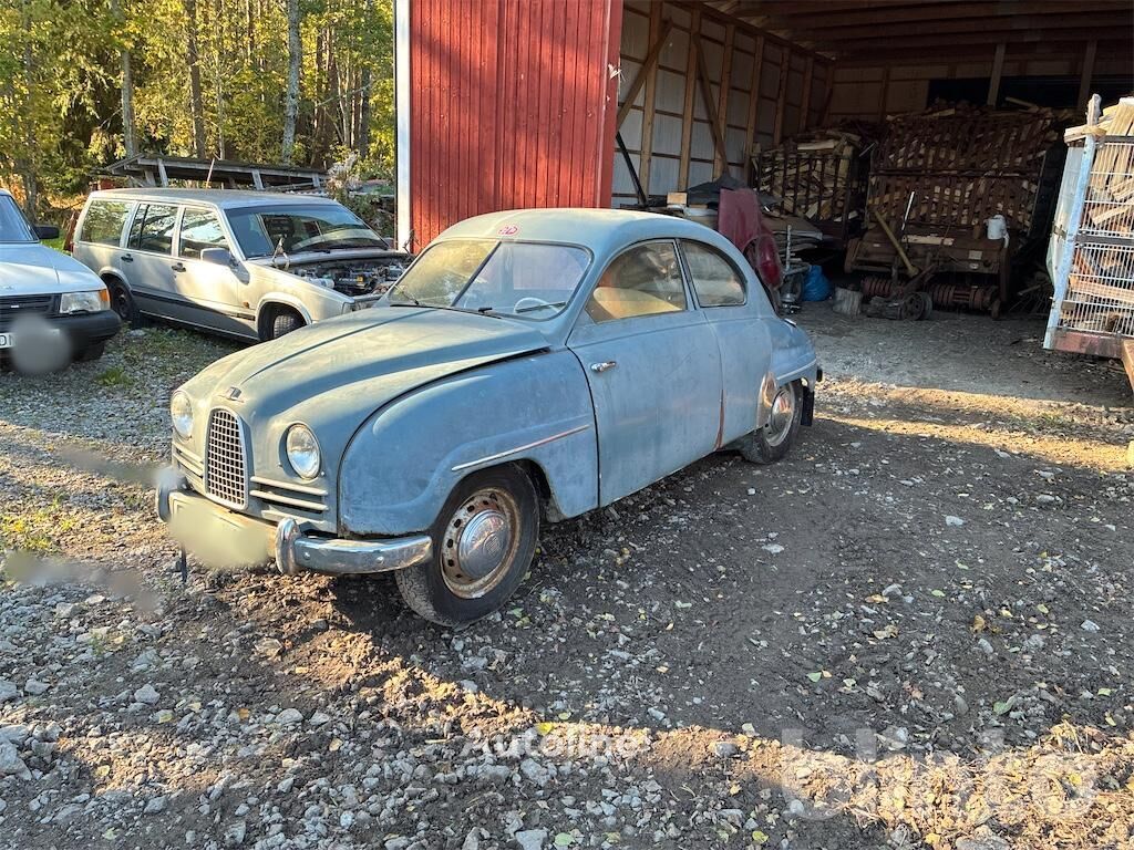 Prodaje se Saab 93 DE LUXE hečbek na aukciji