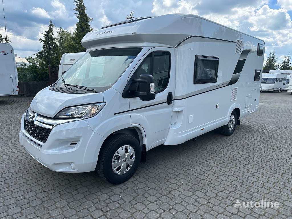 Hobby Optima T65 HKM poluintegrisani kamper
