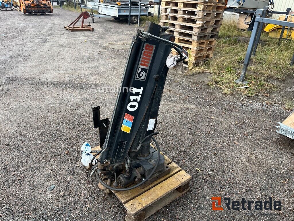 Prodaje se HIAB 011T autodizalicu s kranom na aukciji