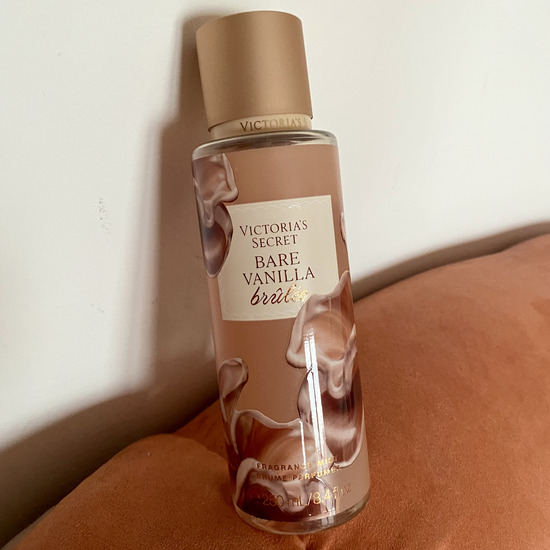 Victoria's secret bare vanilla brûleé