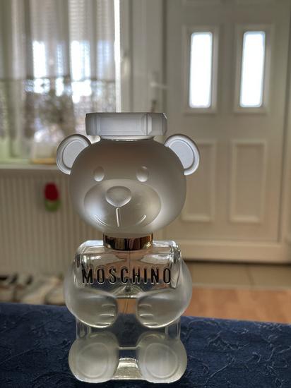 Moschino parfem