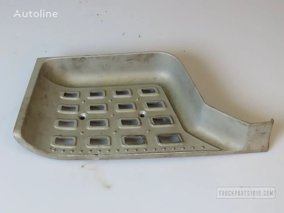 DAF Body & Chassis Parts Opstap trede Li. XF 106 1945871 blatobran za kamiona