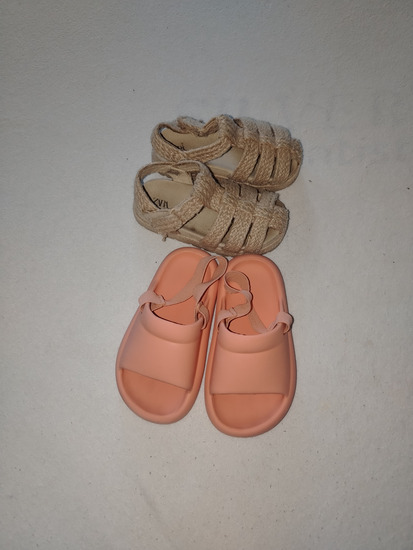 Zara sandale 23