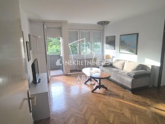 TC Ušće, dobra lokacija 69m2 ID#12024