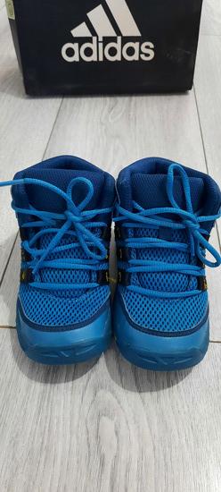 Adidas terrex duboke patike za decake 24 i 26