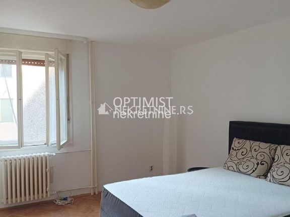 Vračar, Kičevska, uknjižen, odmah useljiv ID#3031