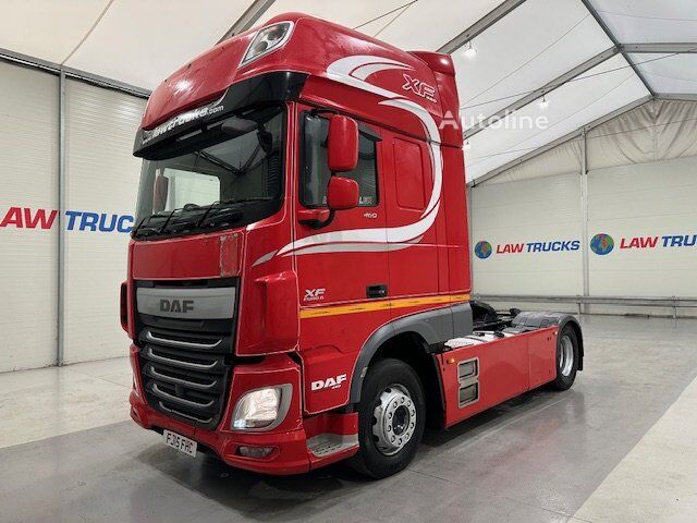 DAF XF 460 6x2 Space Cab Tractor Unit tegljač
