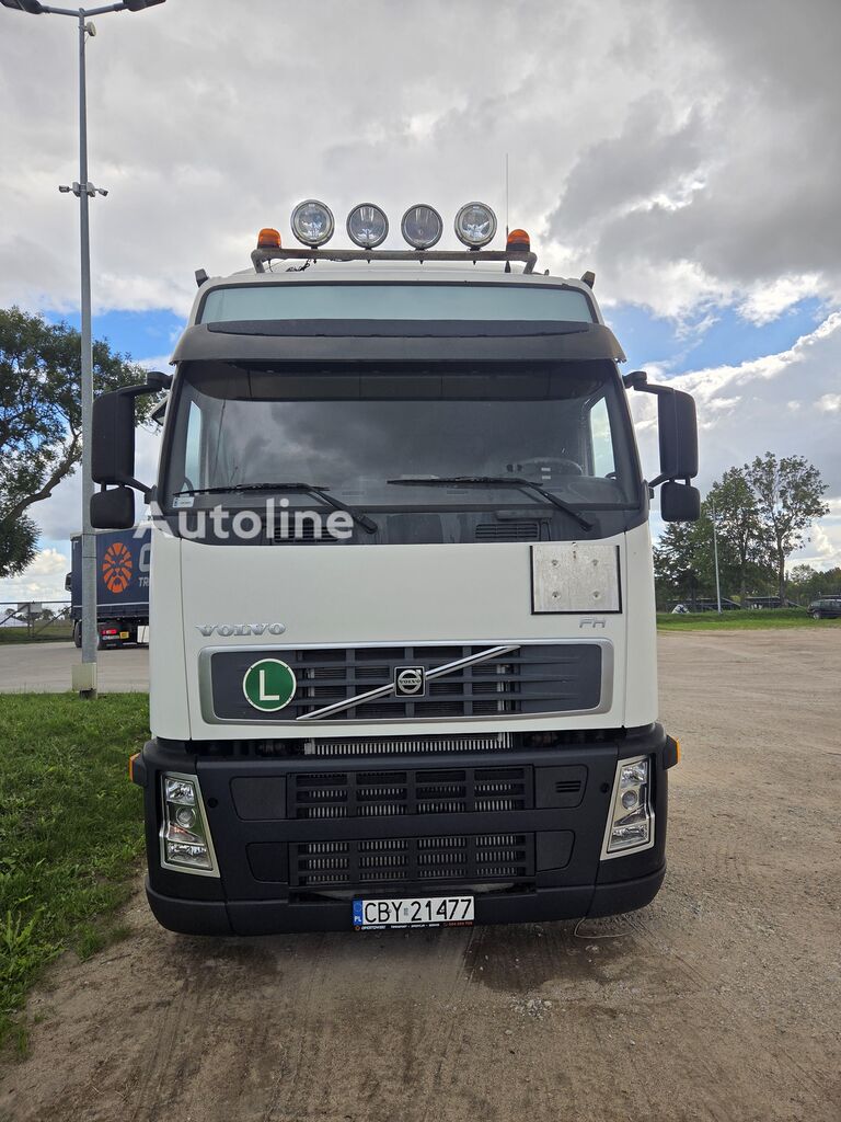 Volvo FH12 tegljač
