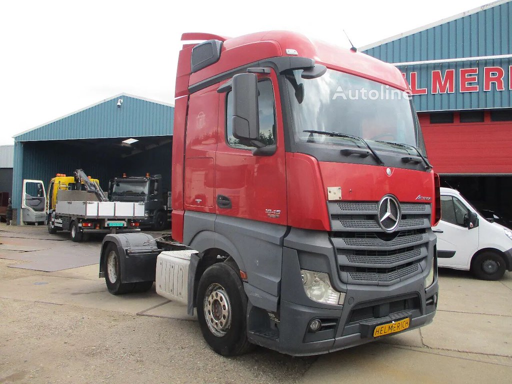 Mercedes-Benz Actros 1845 ACTROS 1845 GIGASPACE BLUETEC EURO 5 2 X TANK 1.021. tegljač