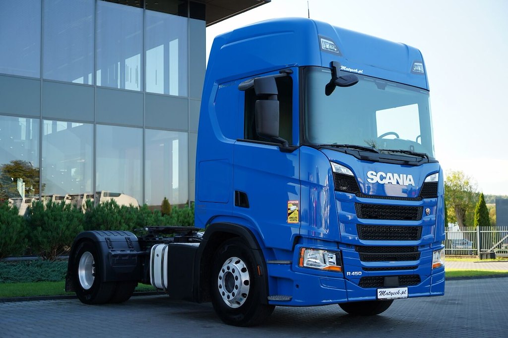 Scania R 450 tegljač