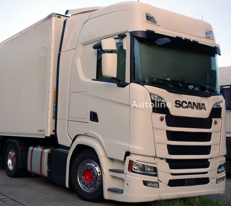 Scania S450 tegljač