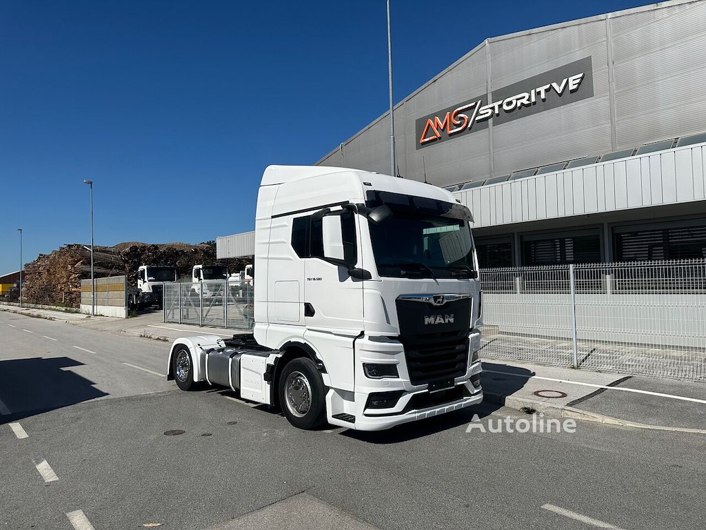MAN TGX 18.520 LLS-U tegljač
