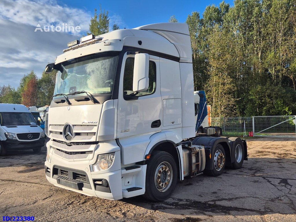 Mercedes-Benz Actros 2551 tegljač