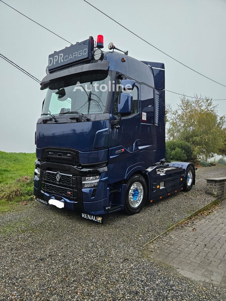 Renault T high tegljač