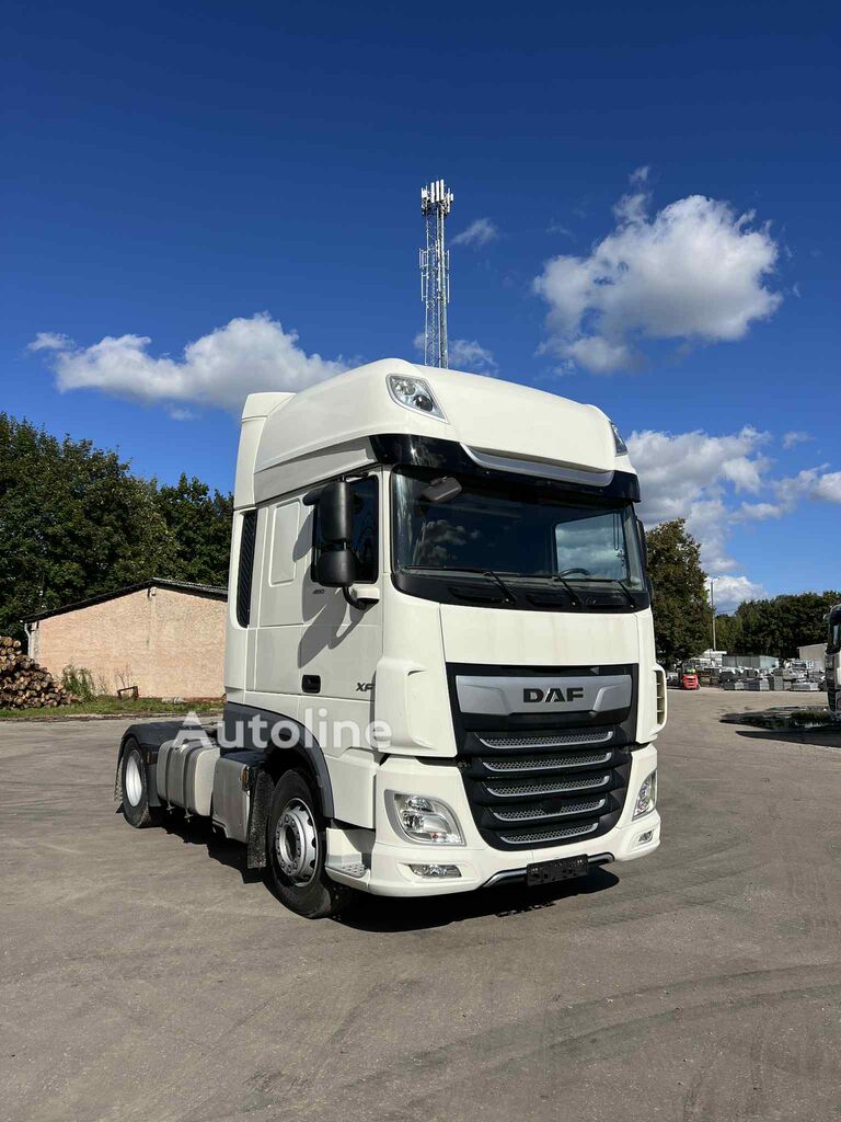 DAF XF 480 Super Space tegljač