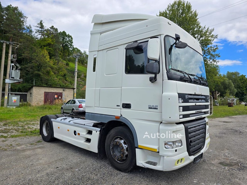 DAF XF 105 460 tegljač