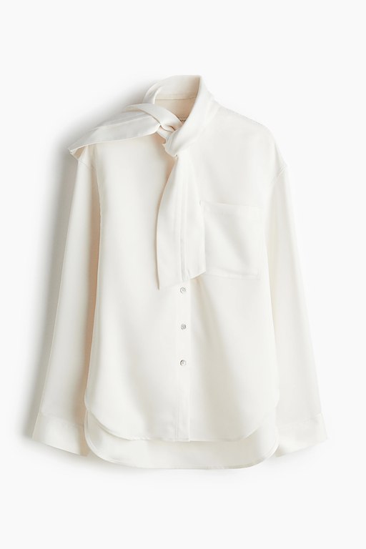 BLUZA SA MAŠNOM OKO VRATA