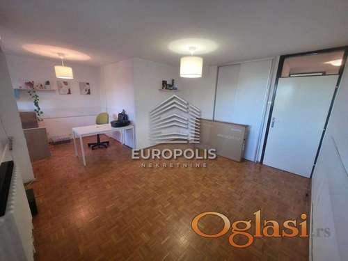 Izuzetan, komforan poslovni prostor od 120m2 ID#8363