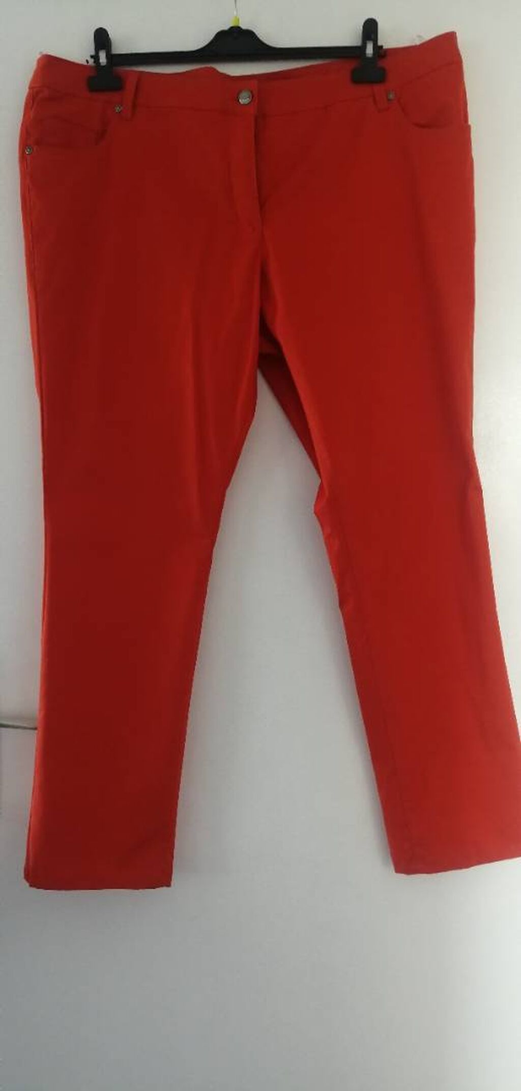 Pantalone BPC 50 NOVE!!! 1200din snizene pamuk, elastin Moderne