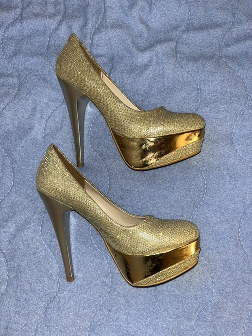 Salonke, Perla, 36