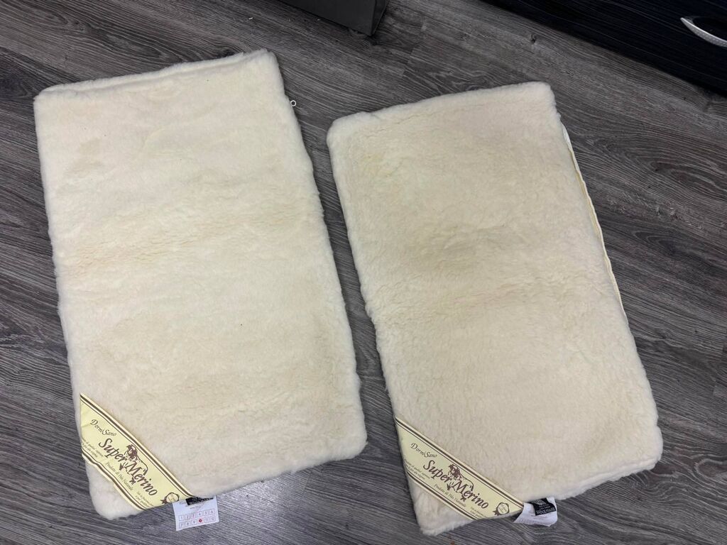 Nove italijanske jastučnice od devičanske Merino vune. Leti hlade a