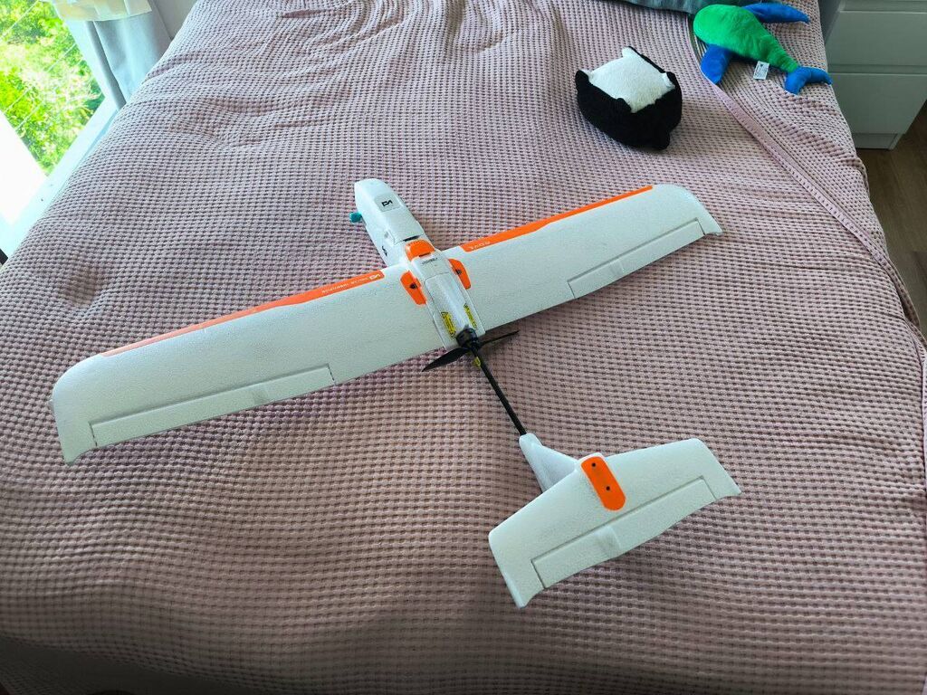 RC jedrilica/avion sa potisnim motorom (pusher) - Konstrukcija od