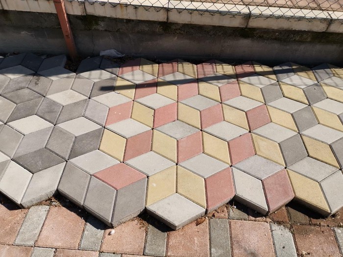 Ugradnja i prodaja tri de behatona