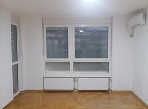 Izdavanje Stan - Niš, Palilula: Staro groblje - Bulevar zona I - Kalač brdo