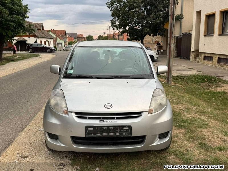 Daihatsu Sirion 1.3 Kompletan Auto U Delovima