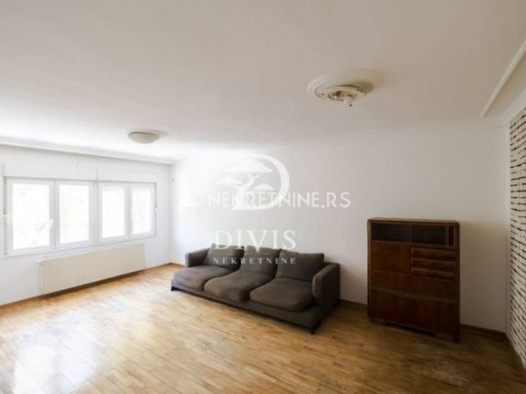 Trosoban stan, Profesorska kolonija, salonski, svetao, 75m2