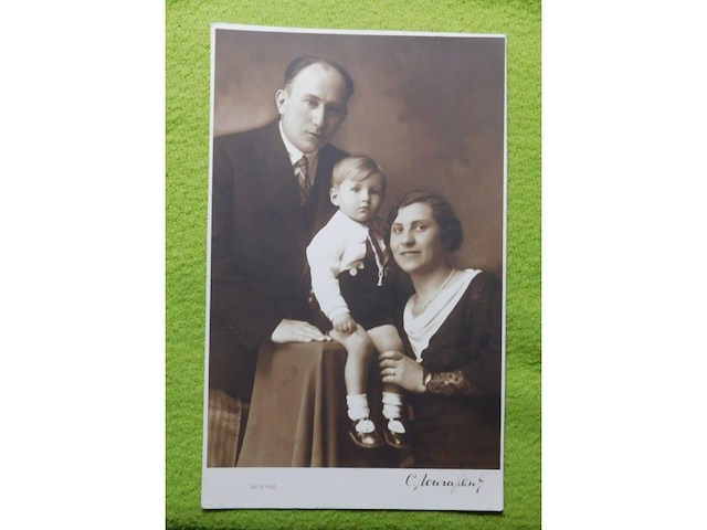 Kraljevina - Beograd 1932 - par sa detetom