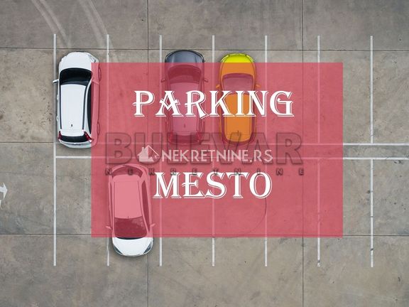 Izdaje se parking mesto u blizini Pravnog fakulteta, 11m2!