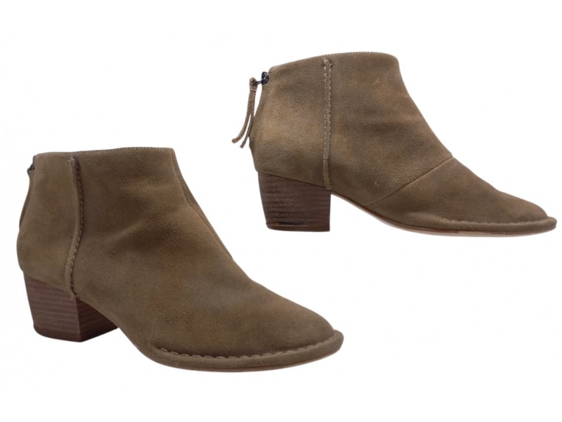 *CLARKS* DIVNE KOŽNE ČIZME br.38