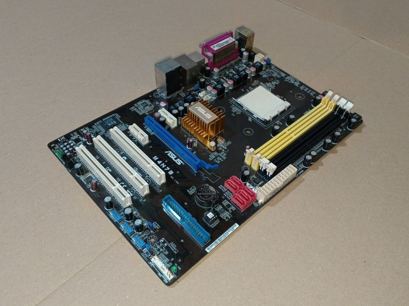 Asus M4N78 - am2+, am3 ploca