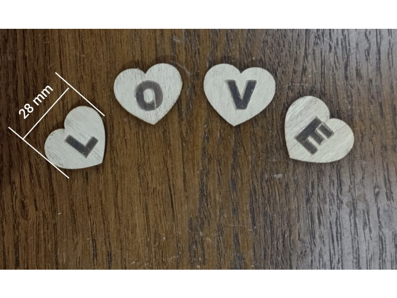 l o v e (slova u srcu)