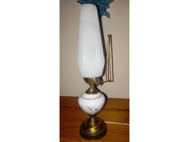STONA LAMPA PAHULJICA