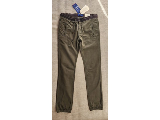 NOVE sa etiketom Tom Tailor decij 176,muske S pantalone