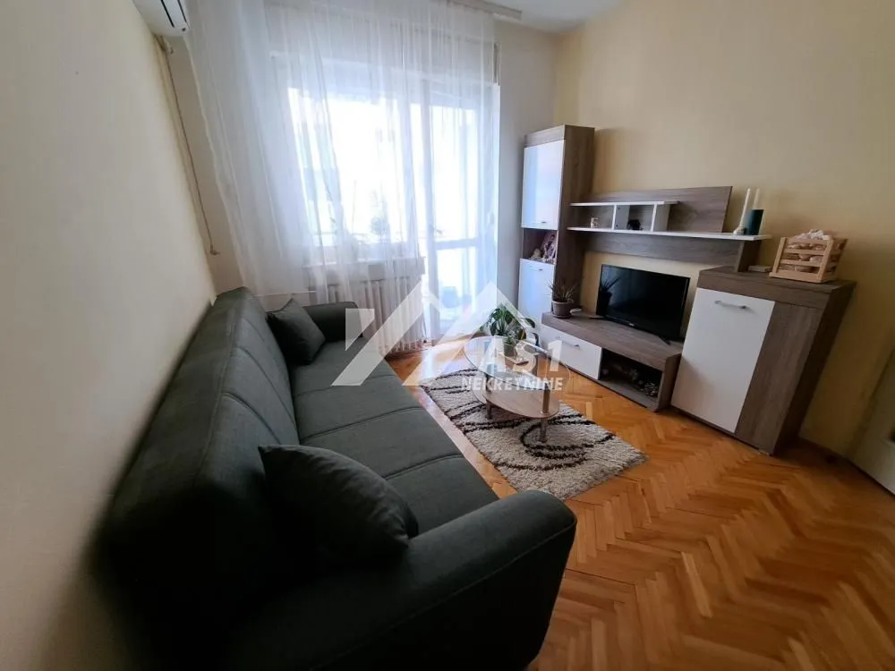 Izdavanje, dvosoban stan, 50m2, Grbavica, Novi Sad, Novi Sad
