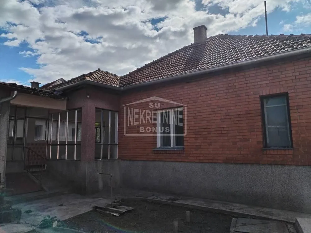 Prodaja, kuća, 208m2, Gat, Subotica
