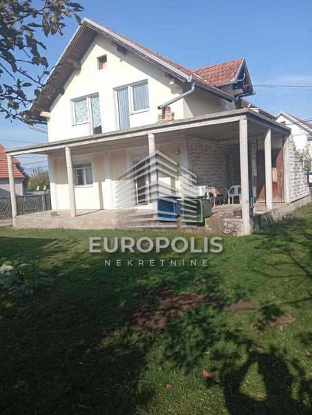Branka Živkovića, Batajnica, Zemun ID#8351 145.000 €