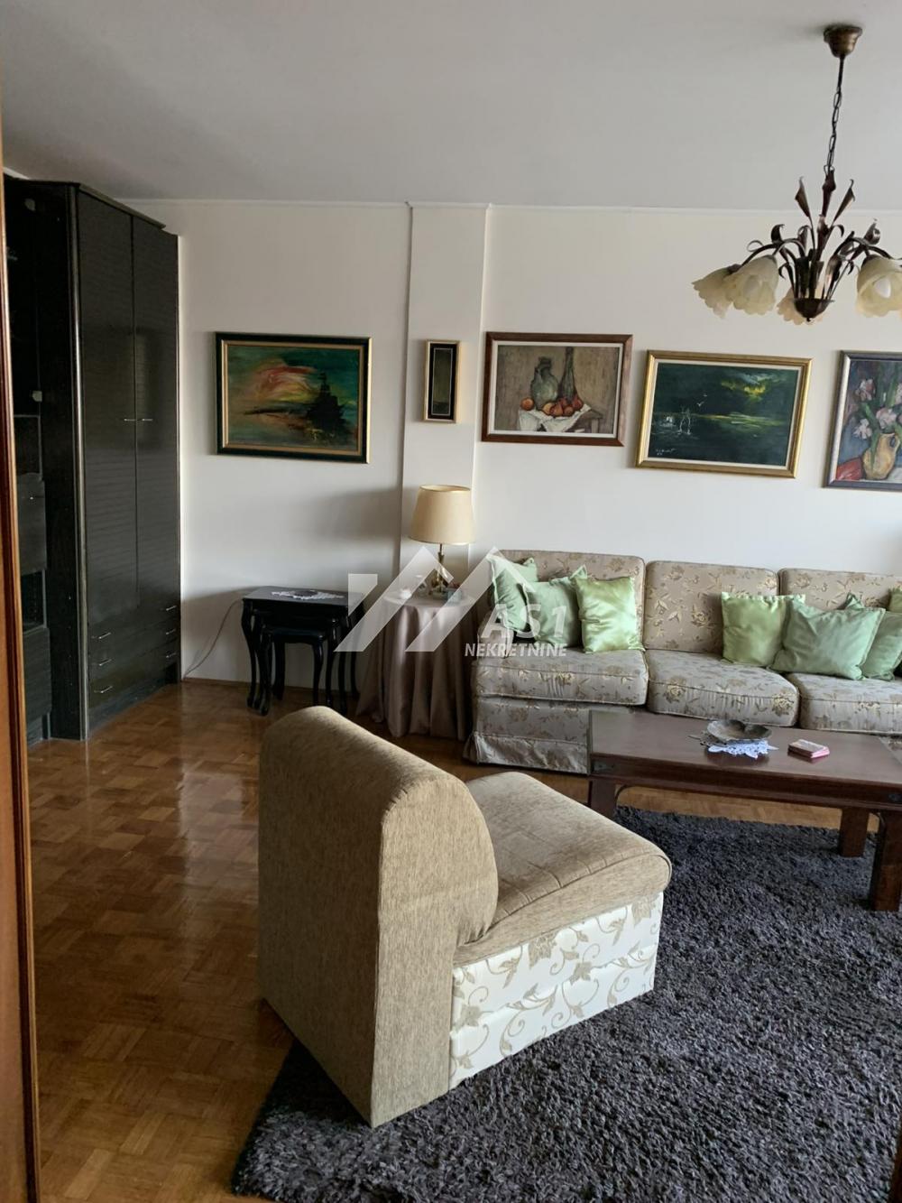 Izdaje se lep dvosoban stan u neposrednoj blizini Promenade ID#3671 400 €