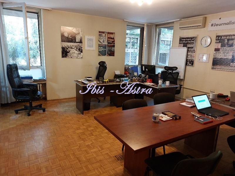 Prostor sa garažom za izdavanje ID#903964 700 €