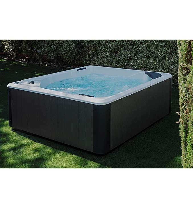 Outdoor SPA VITA NOVELLINI bela sa oplatom tamno braon