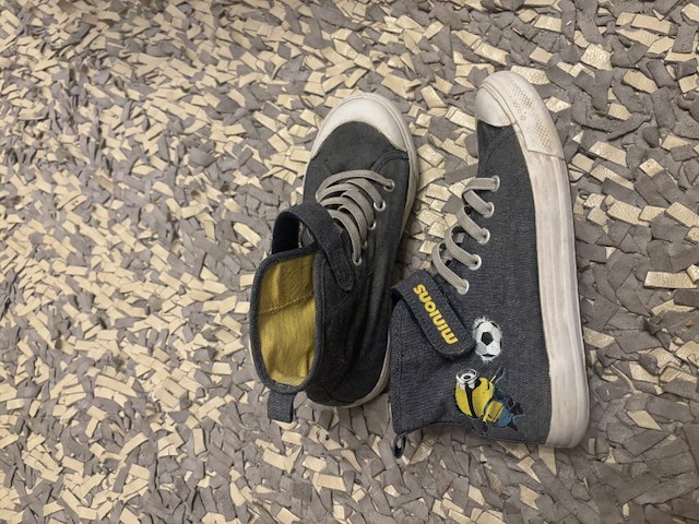 Minions HM patike 31