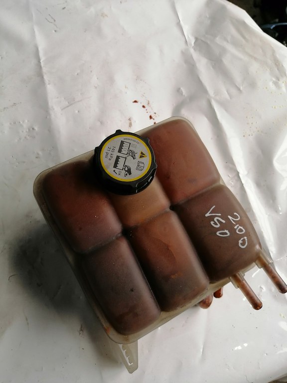 Boca za rashladnu tečnost 30776150