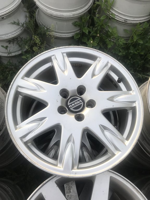Aluminijumska felna 7.5J x R17 ET 49