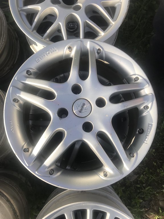 Aluminijumska felna 7.5J x R16 ET 0