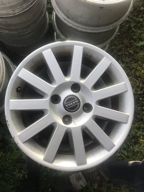 Aluminijumska felna 6.5J x R16 ET 44