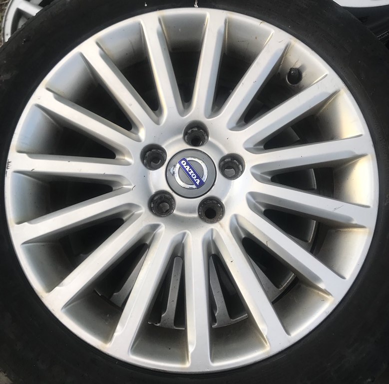Aluminijumska felna 7J x R17 ET 50