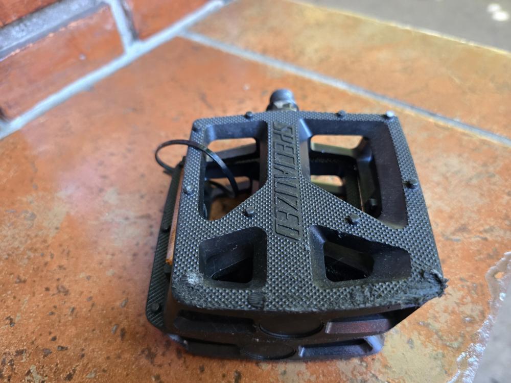 Specialized pedale